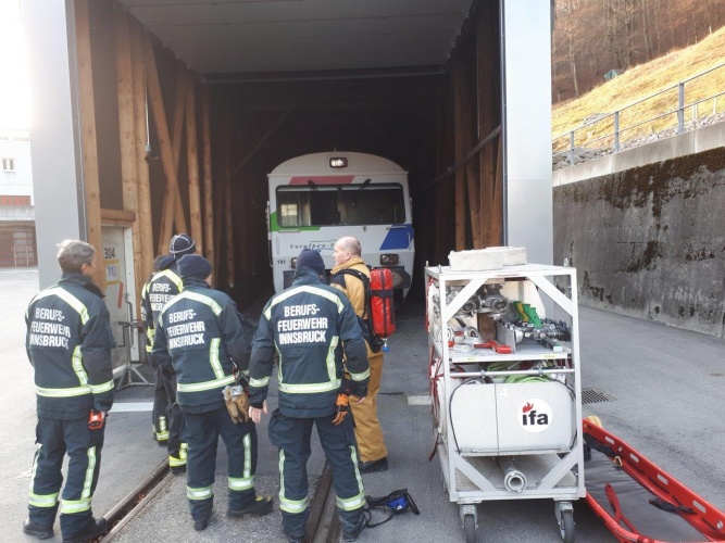 BF auf Spezialausbildung an der International Fire Academy in Balsthal ...